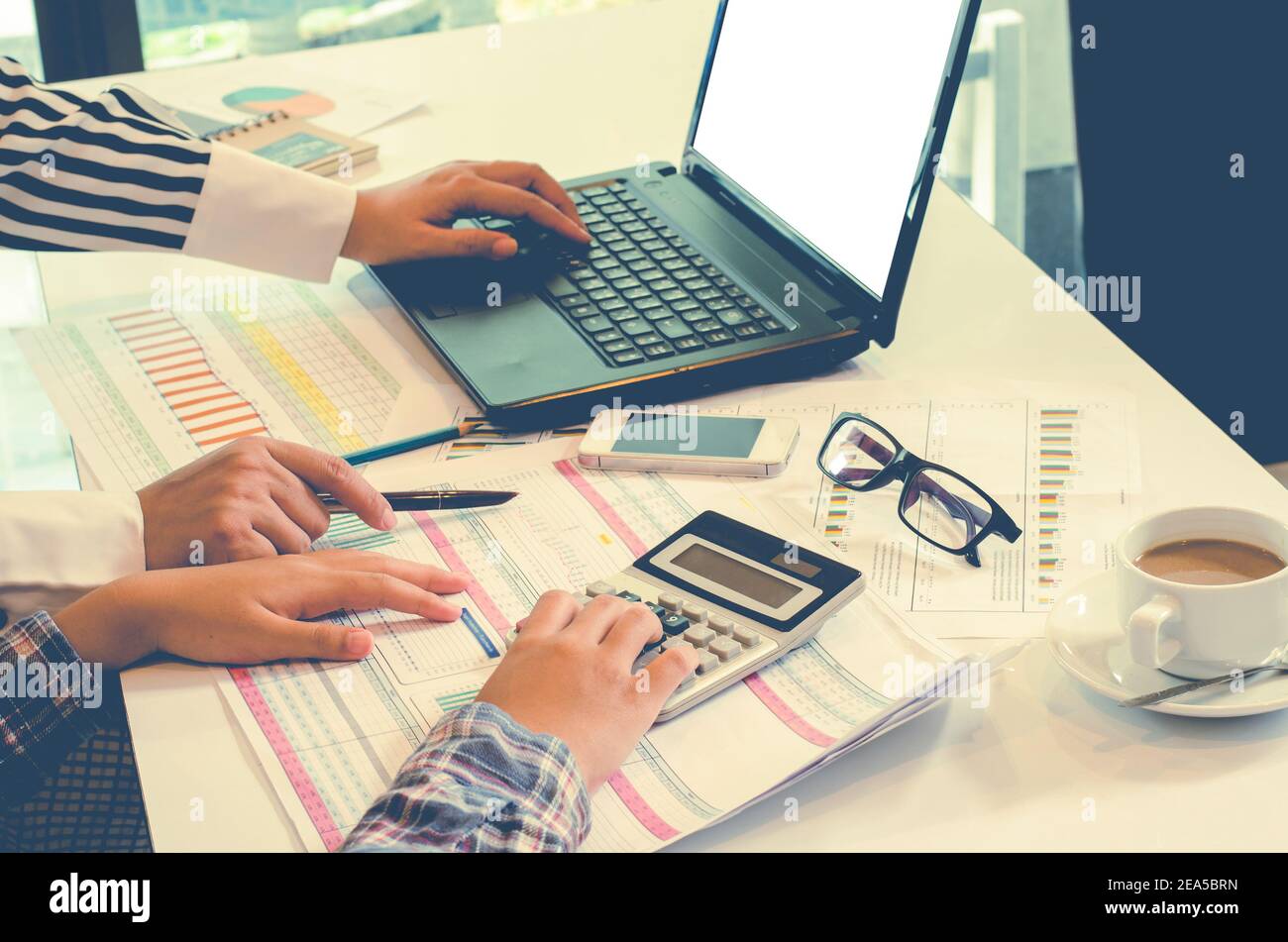 Working process business meeting hi-res stock photography and images ...