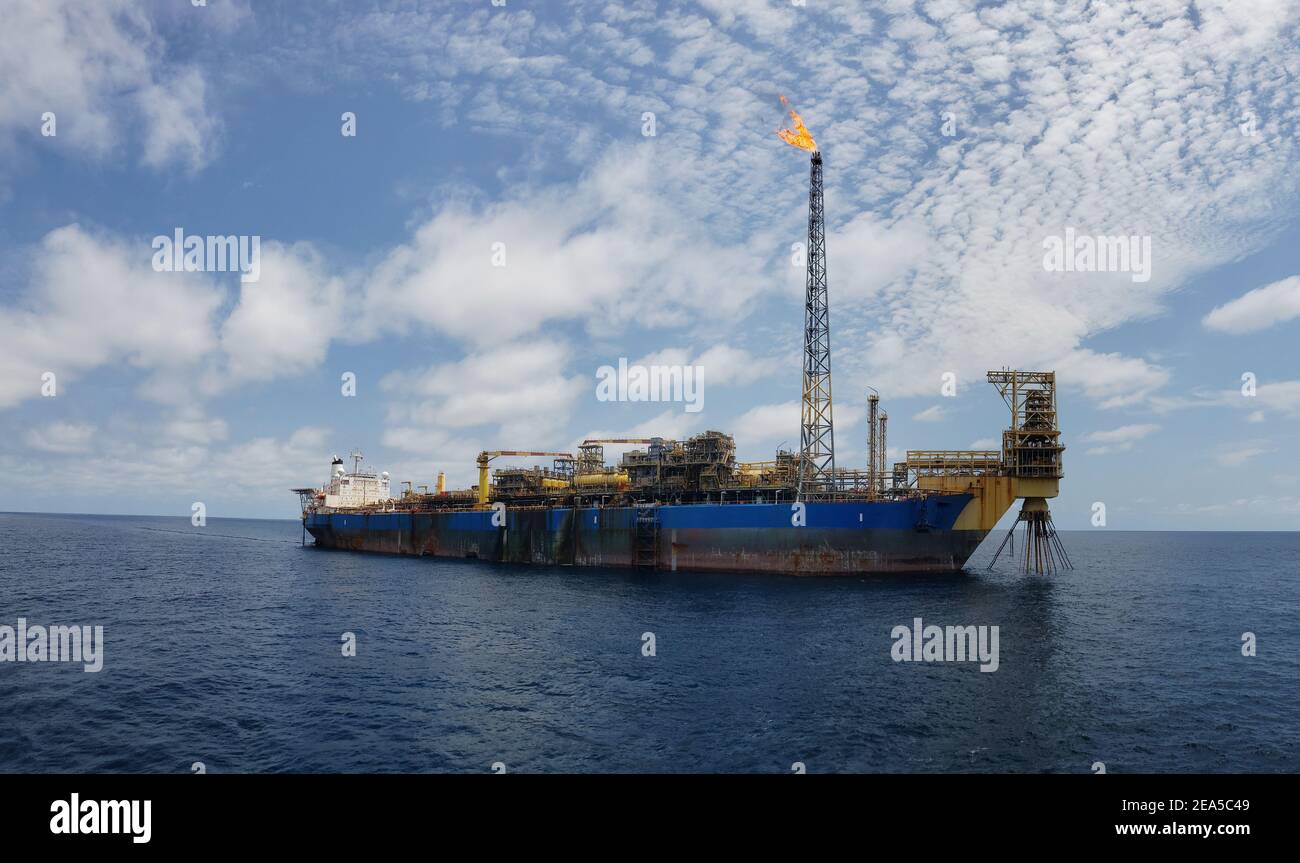 Fpso ship hi-res stock photography and images - Alamy