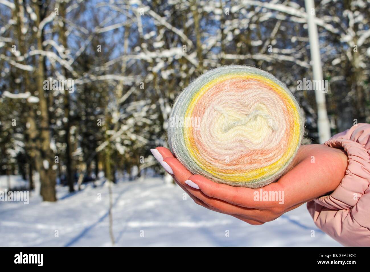 Clew of thread hi-res stock photography and images - Alamy