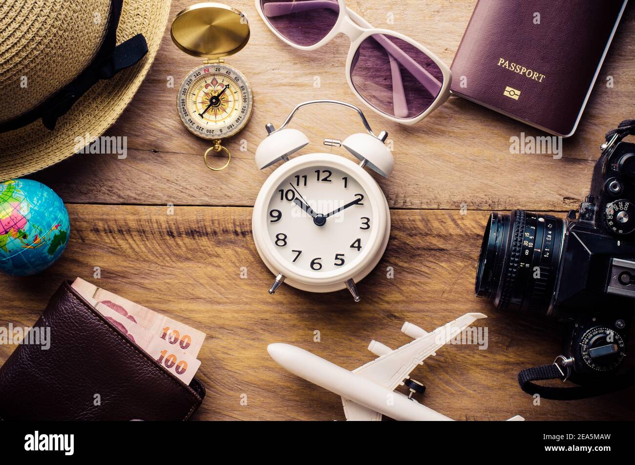 Countdown travel arrangements with the tour Stock Photo - Alamy