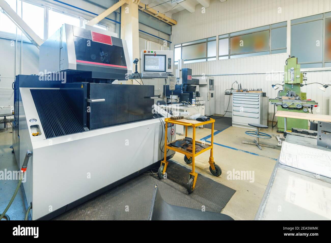Cnc milling machine hi-res stock photography and images - Alamy