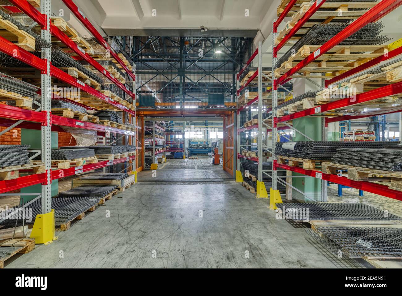 Steel reinforcement cage hi-res stock photography and images - Alamy