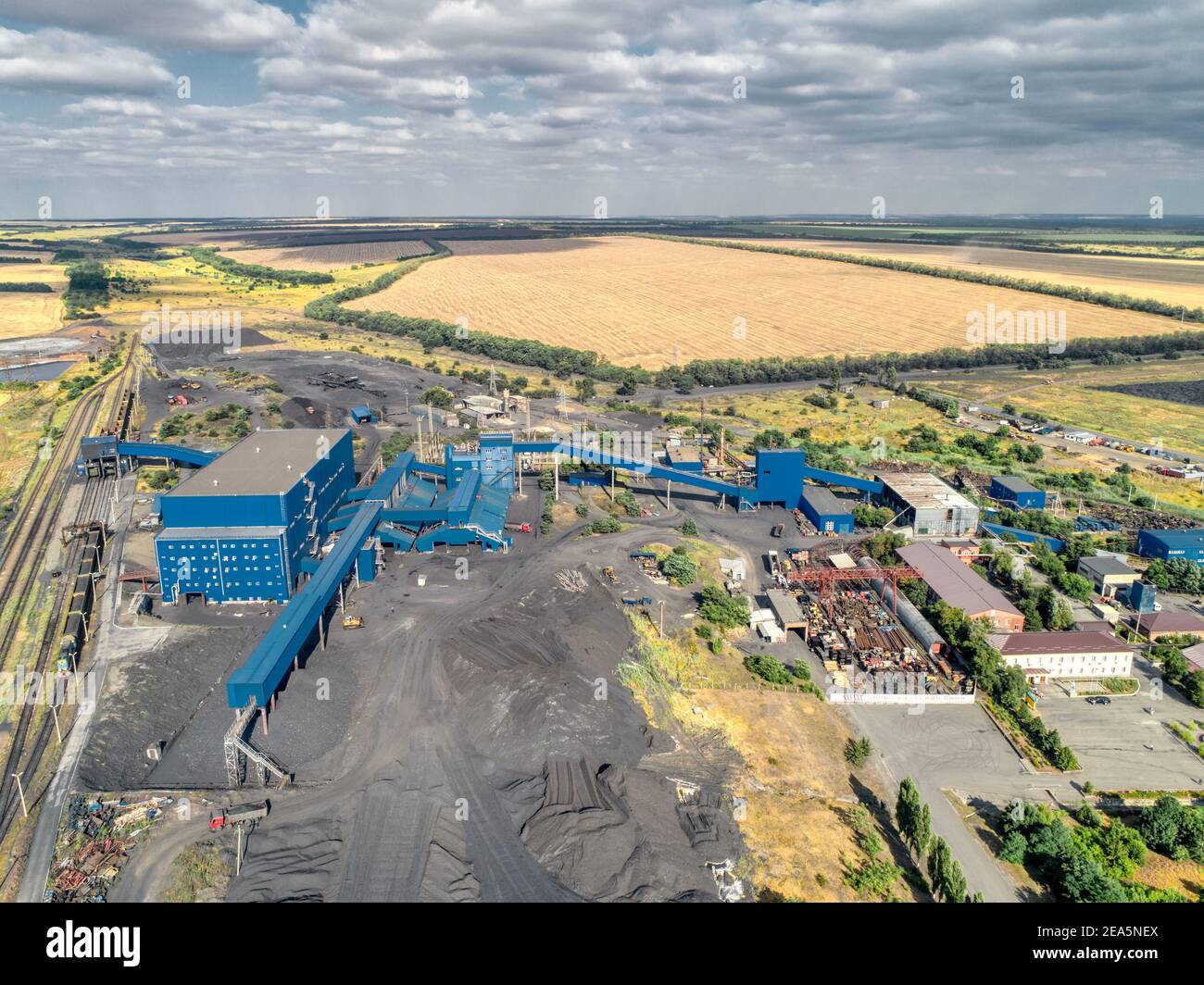 Industrial buildings and structures. Extraction and processing of coal ...