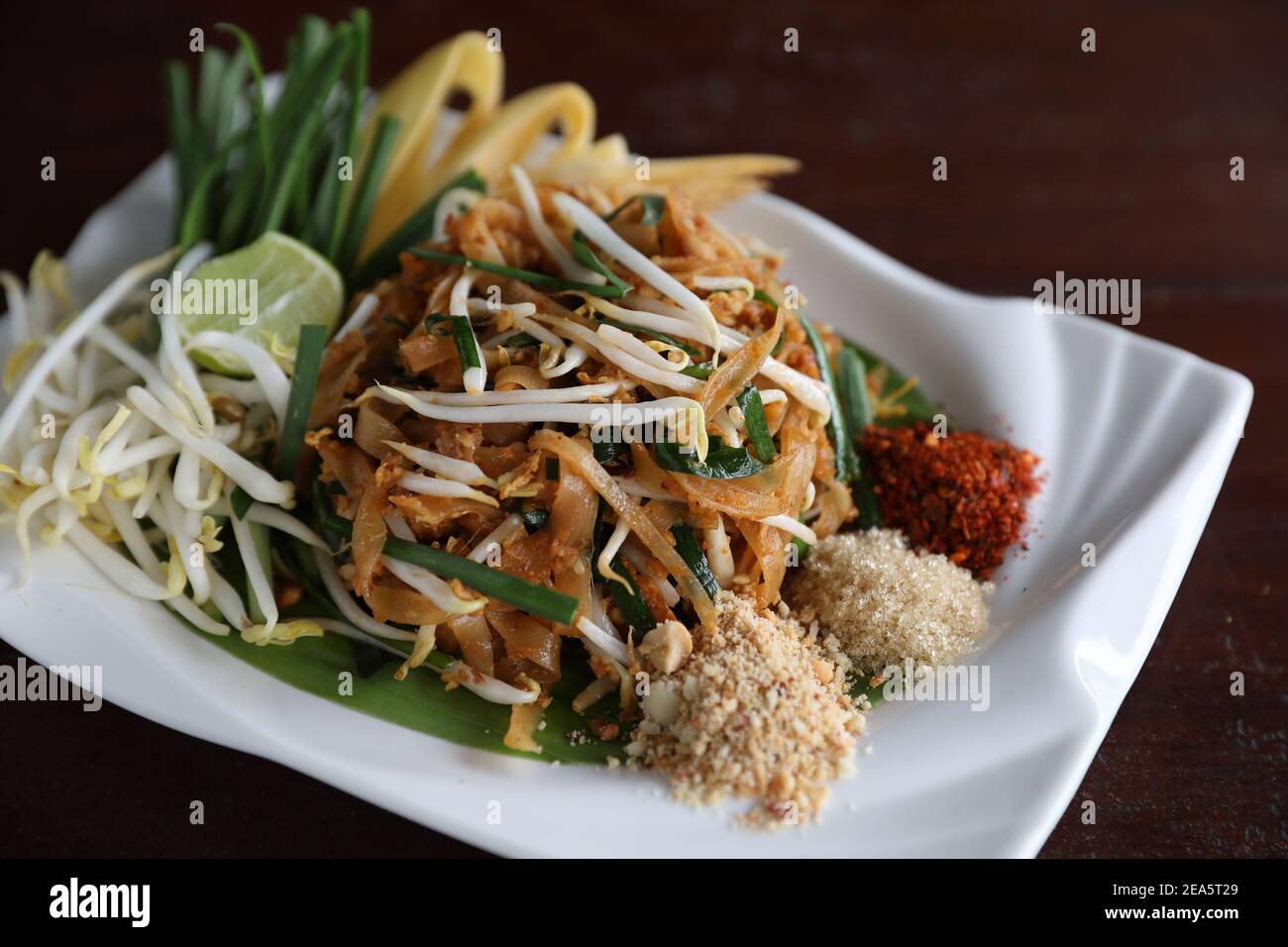 Padthai dish hi-res stock photography and images - Alamy