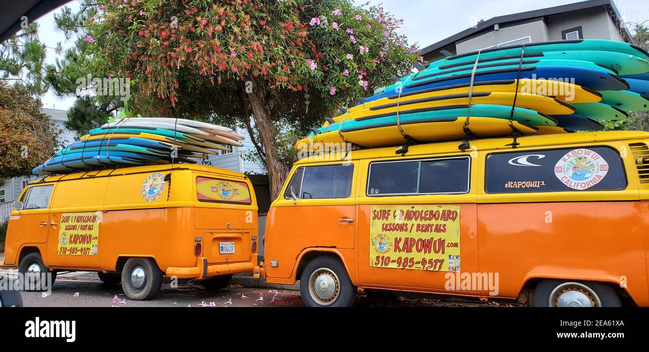 Vw bus beach hi-res stock photography and images - Alamy