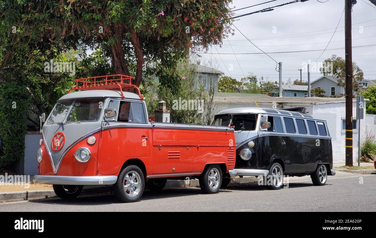 Vw bus beach hi-res stock photography and images - Alamy