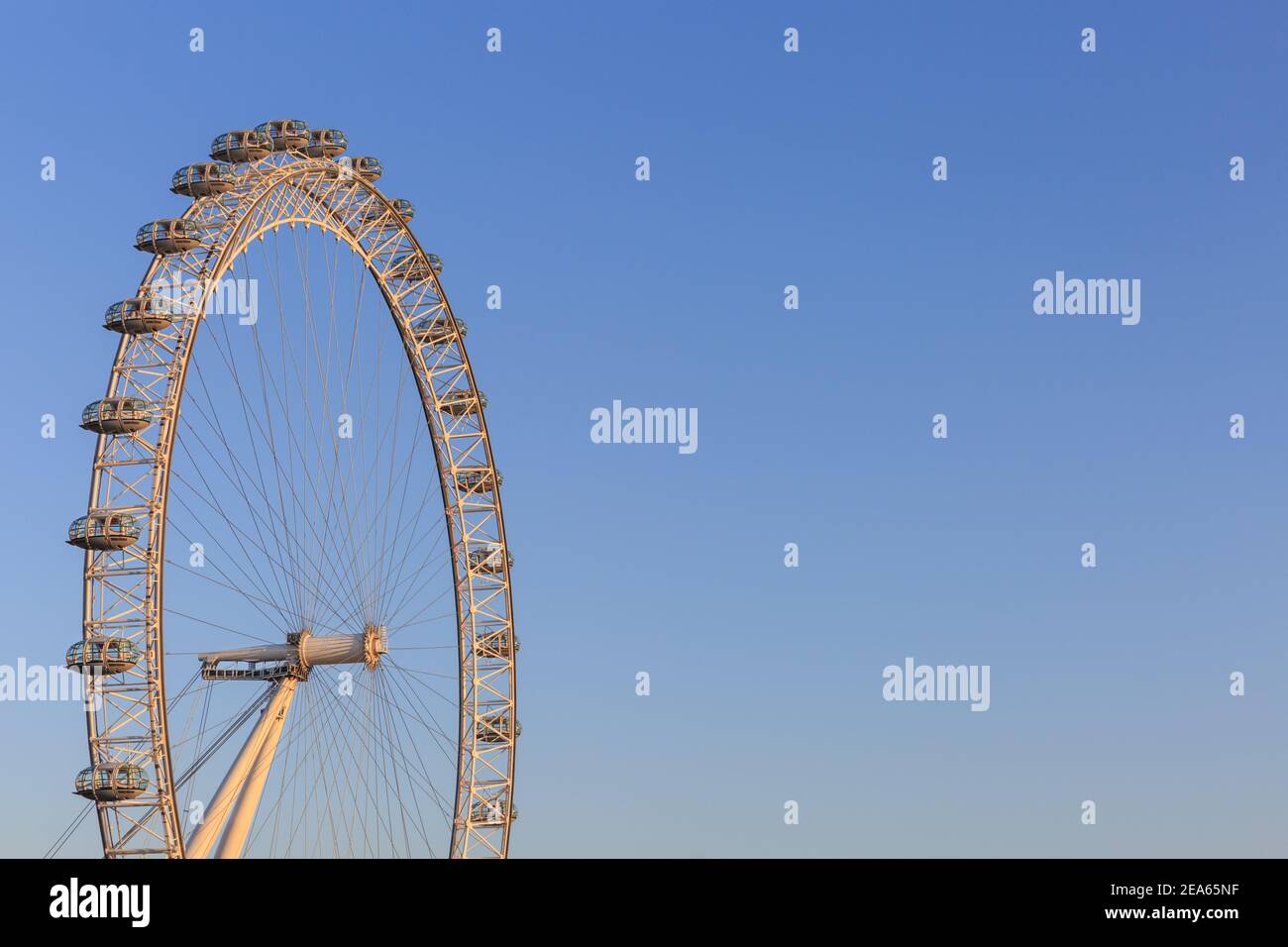 The London Eye ferris wheel, a popular tourist attraction in London ...