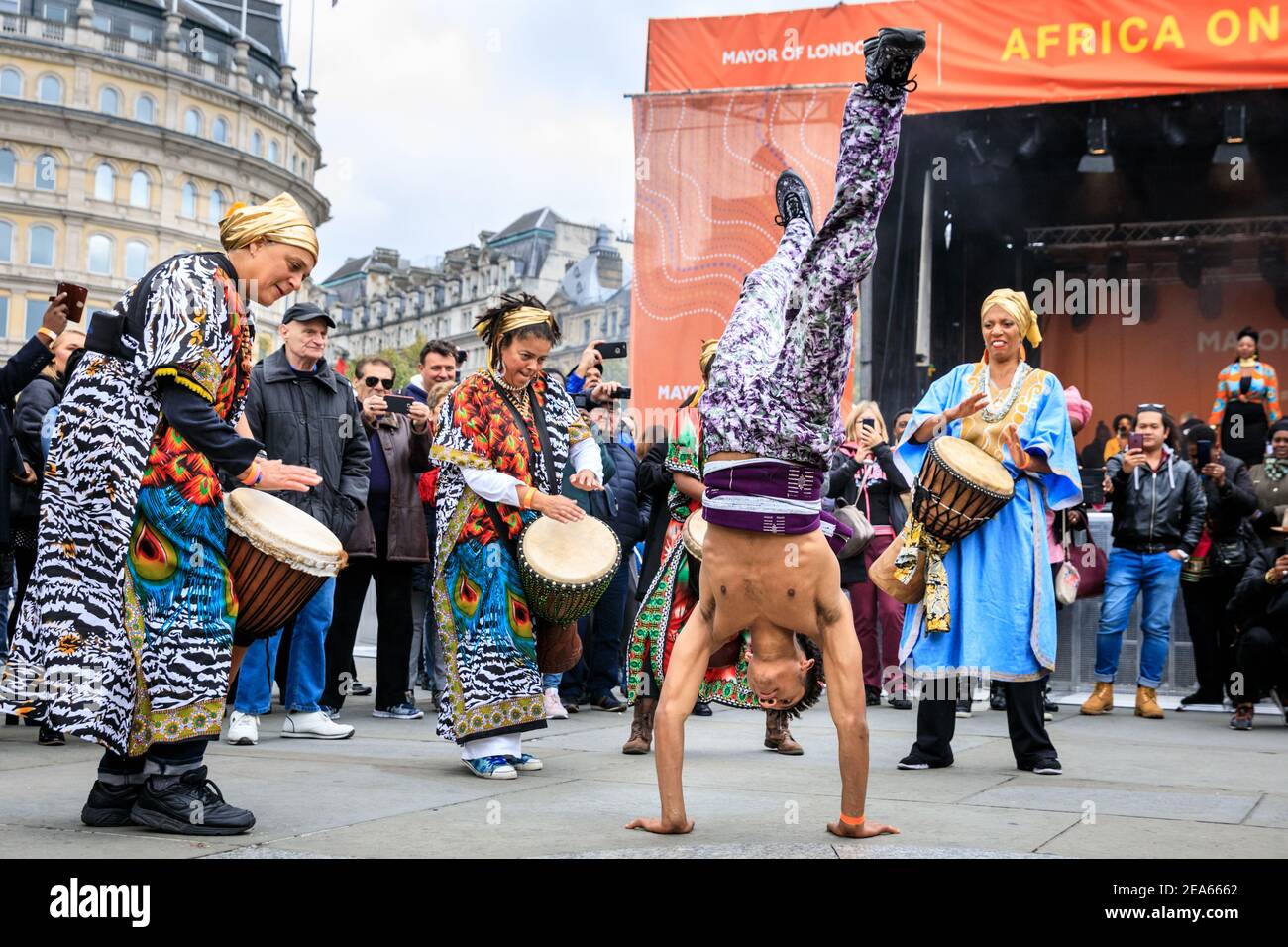 African performance with acrobatic street dance, drumming and dance ...