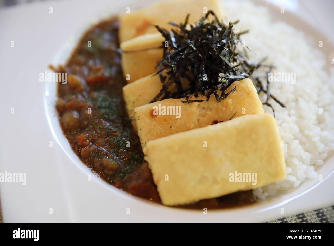 Curry rice with tofu japanese food Stock Photo - Alamy