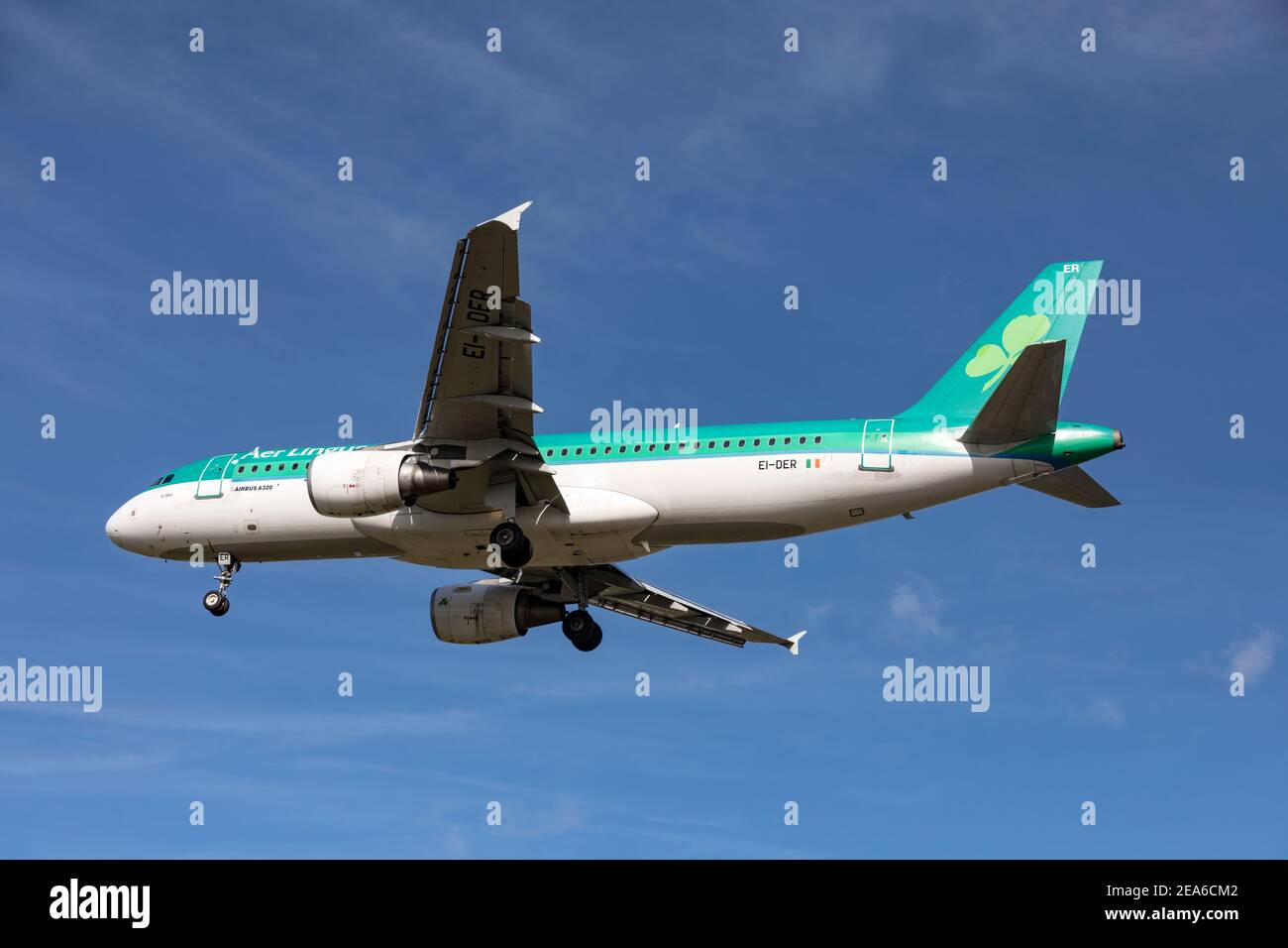 Irish aircraft airbus a320 hi-res stock photography and images - Alamy