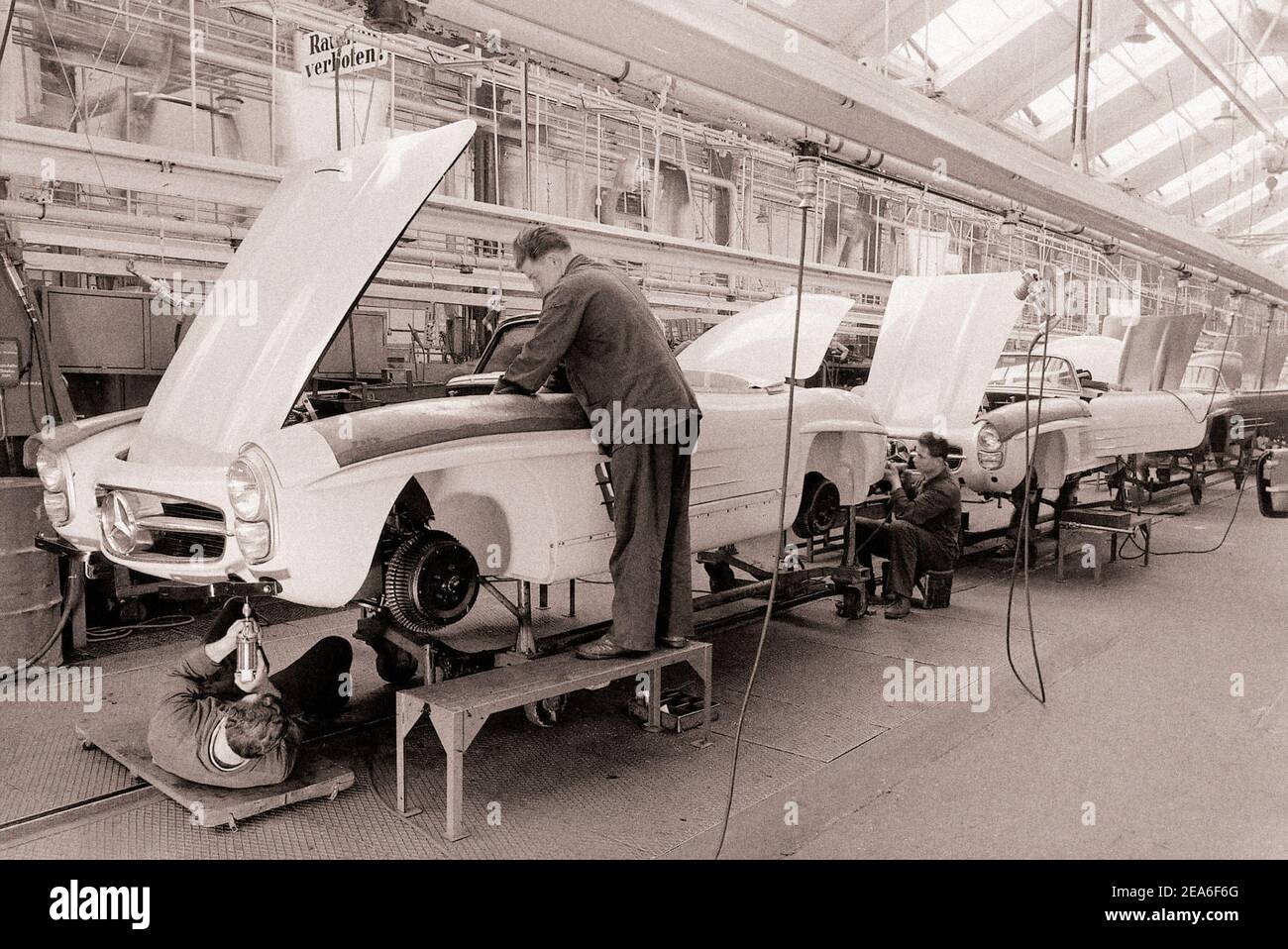 German Car Industry 1950s High Resolution Stock Photography and Images ...