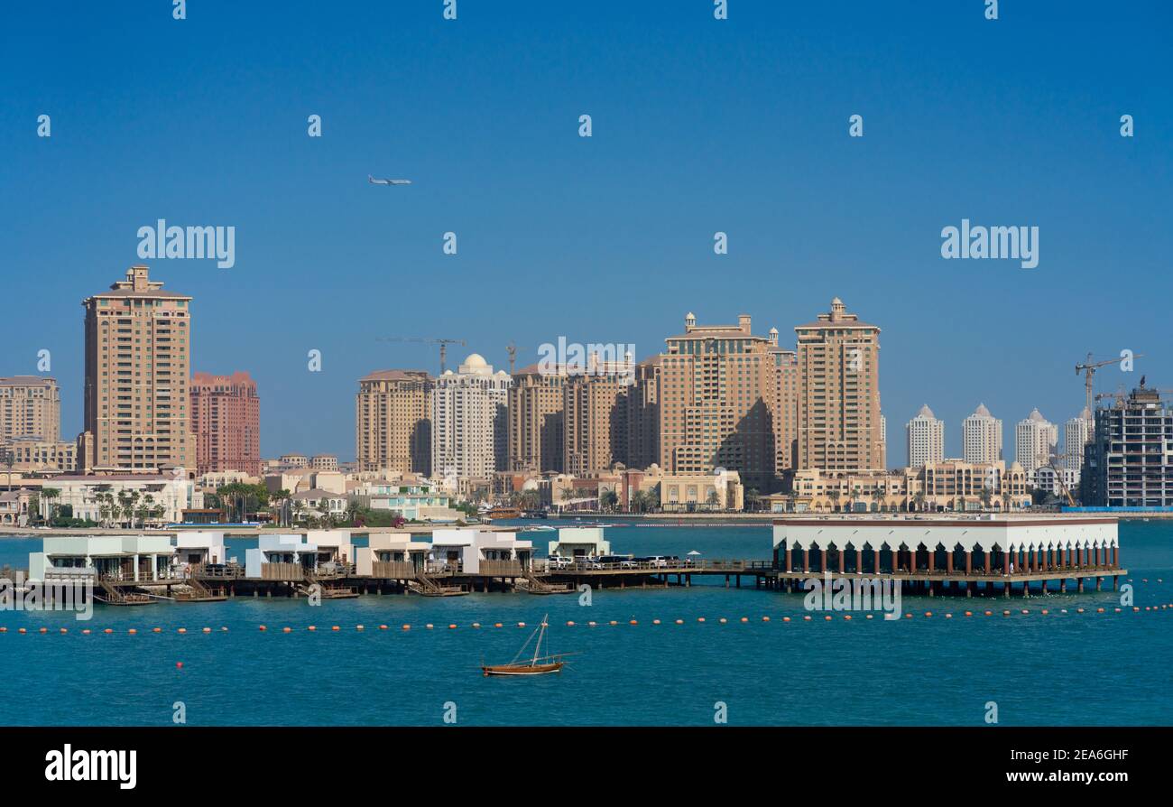 The pearl qatar living hi-res stock photography and images - Alamy