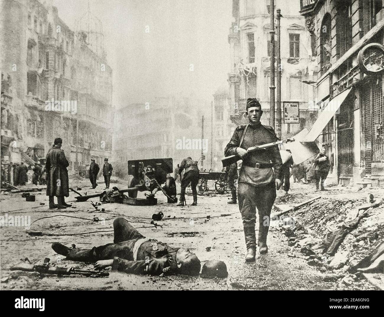 Berlin At End Of Ww2 High Resolution Stock Photography and Images - Alamy