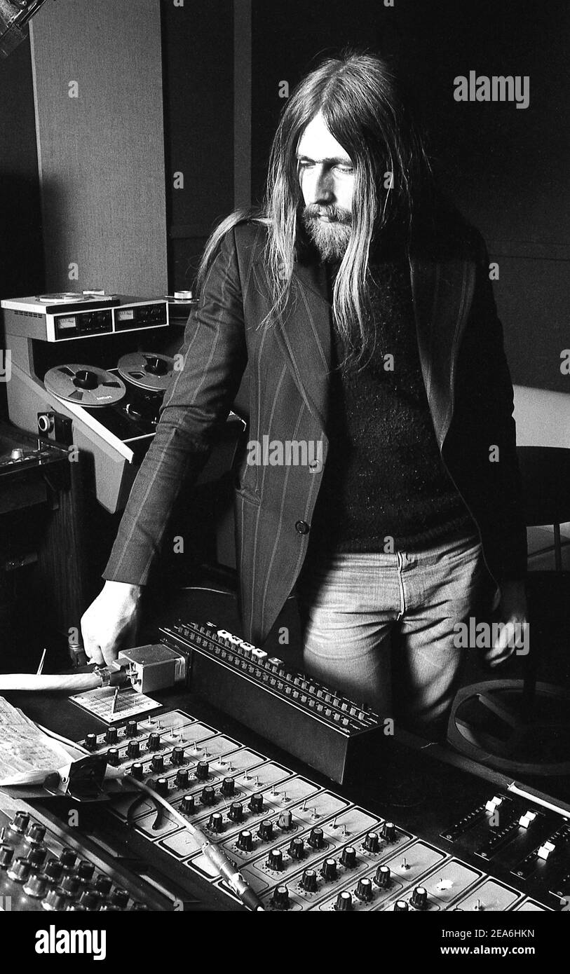 1970s recording studio hi-res stock photography and images - Alamy