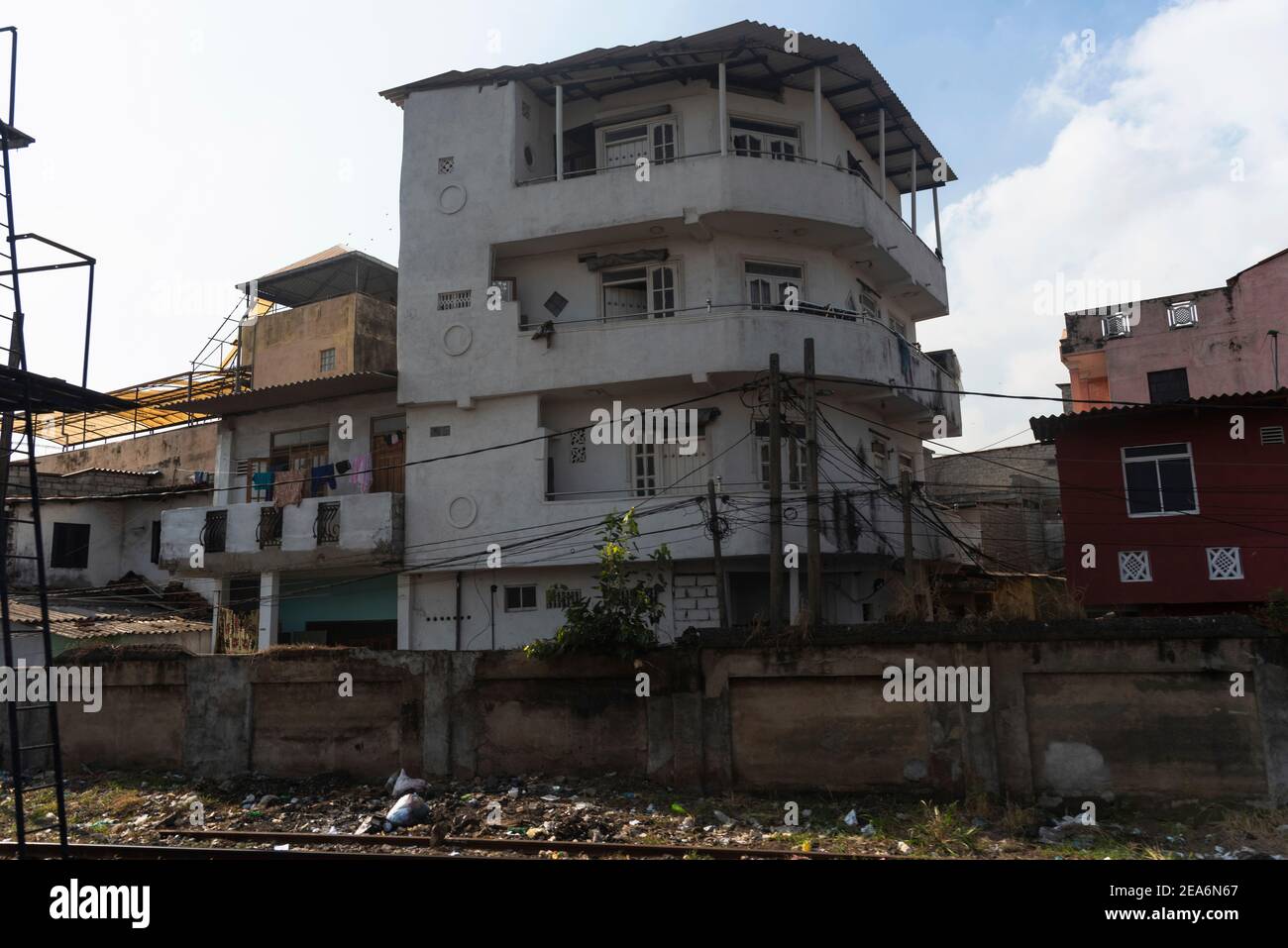 Colombo sri lanka bus station hi-res stock photography and images - Alamy