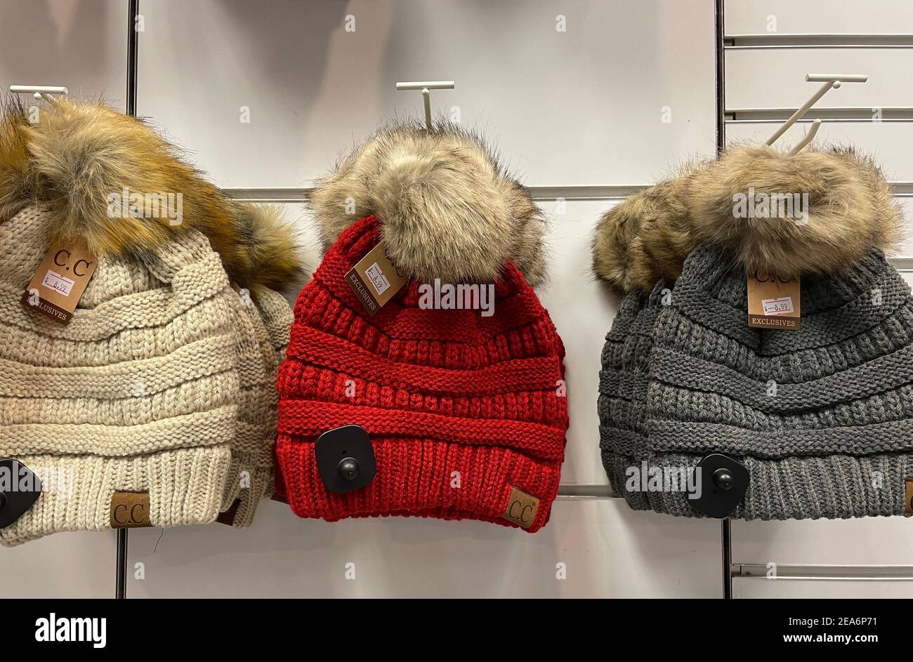 Beanies for kids hi-res stock photography and images - Alamy