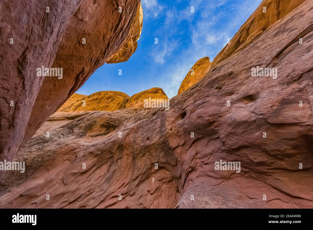 Navajo Sandstone formations of the narrows within Little Wild Horse ...