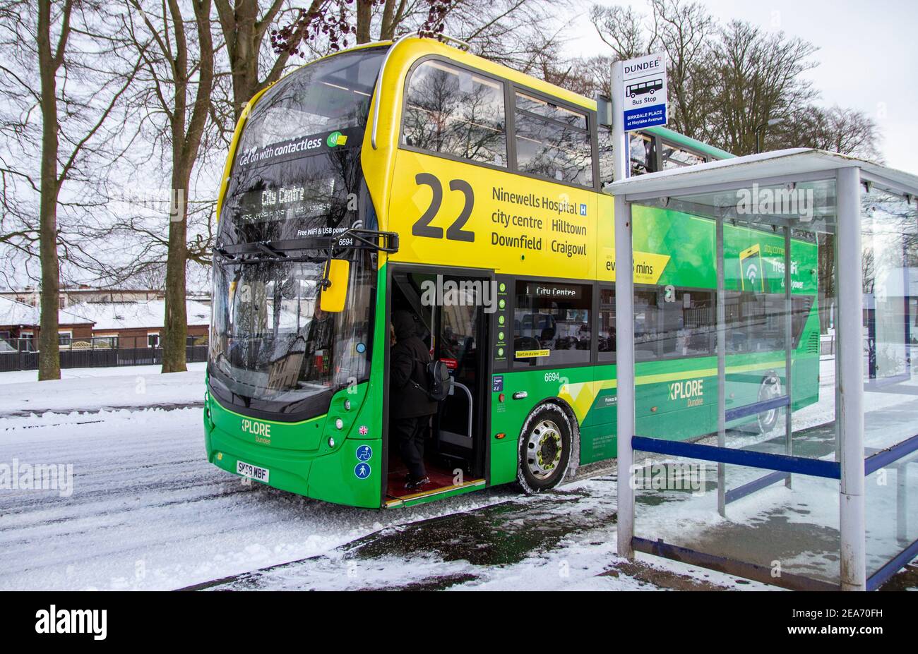 Dundee, Tayside, Scotland, UK. 8th Feb, 2021. UK Weather: Cold winds ...