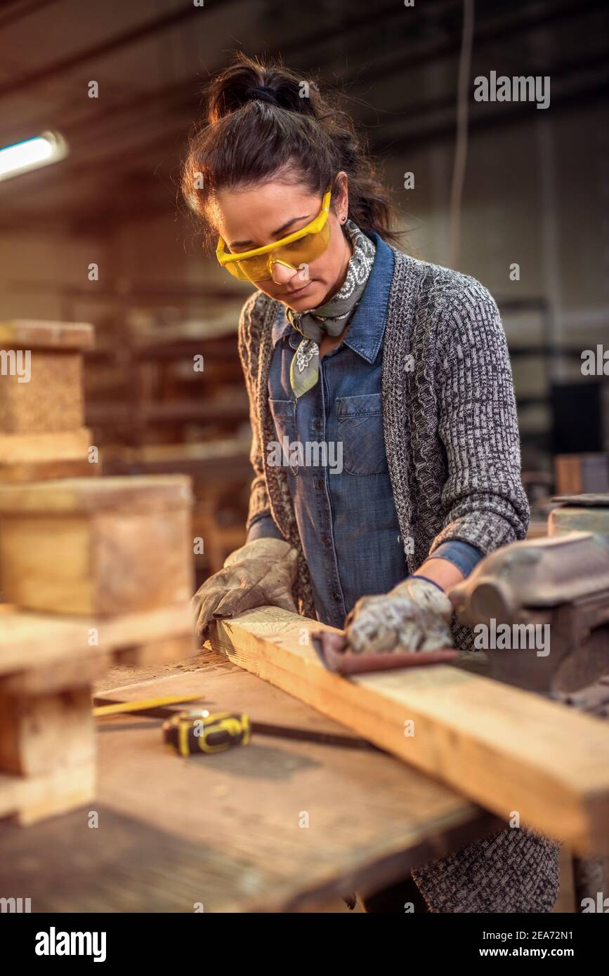 Beautiful young female carpenter hi-res stock photography and images ...