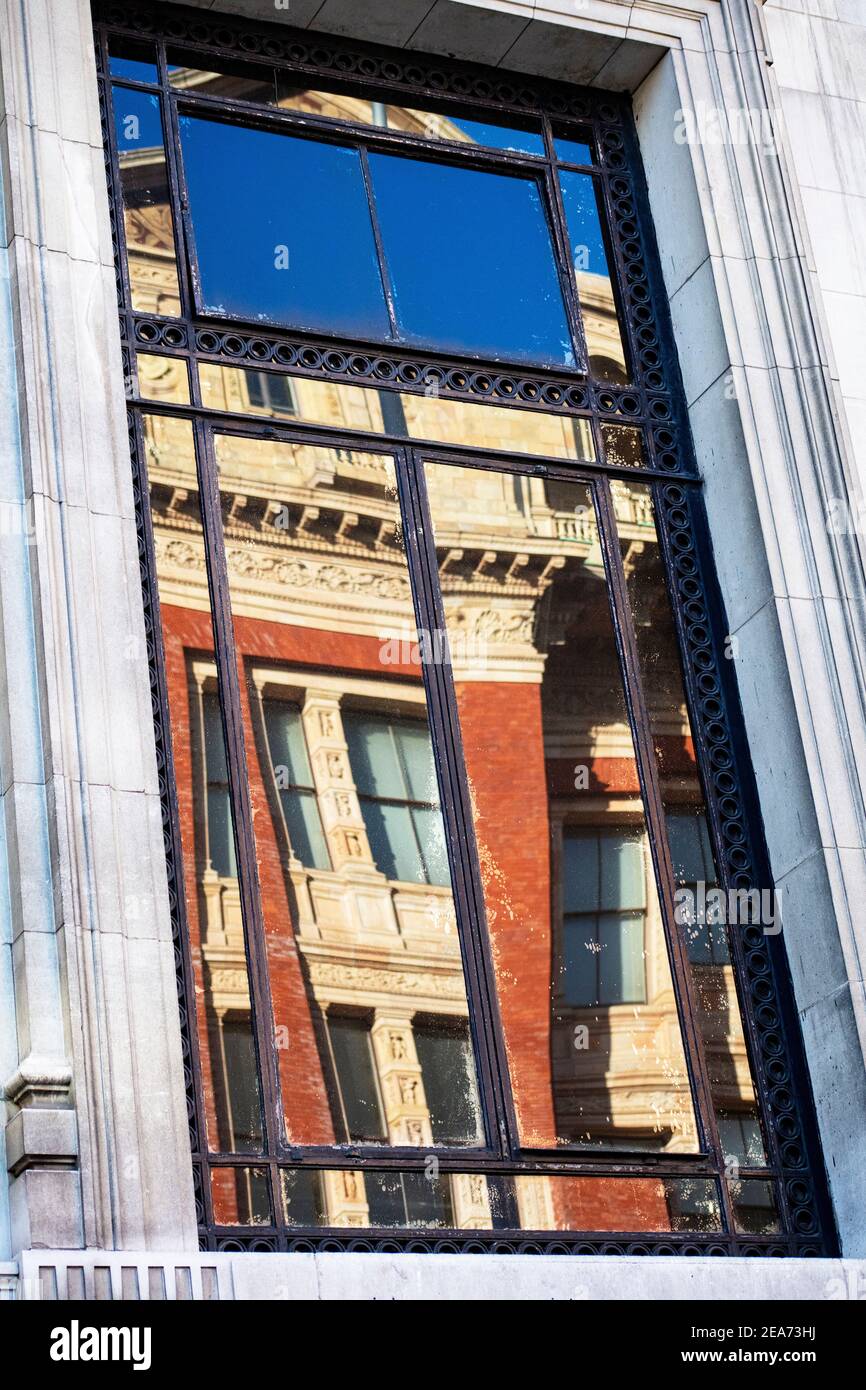 Window on frontage of The Science Museum, Exhibition Road, South ...