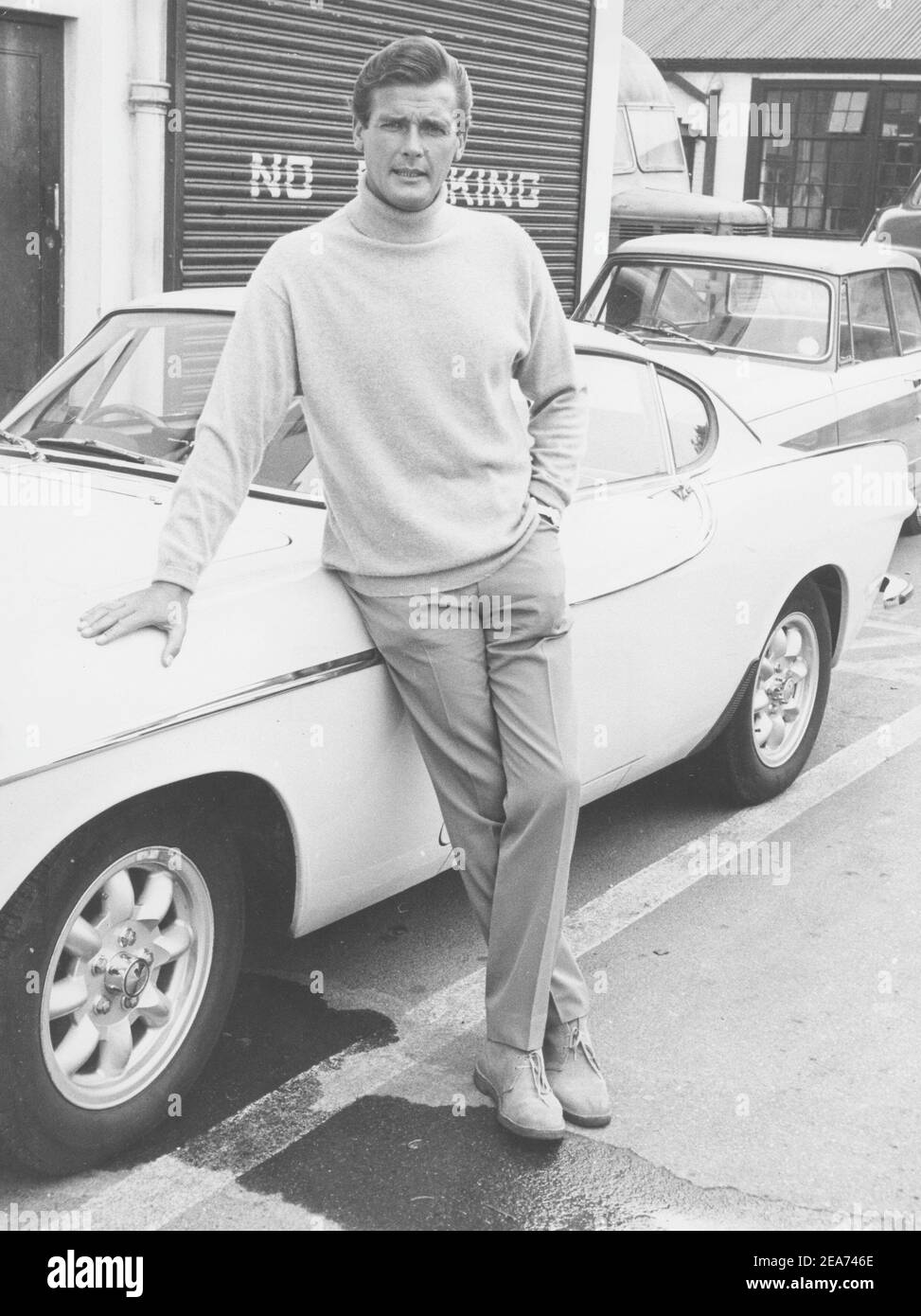 Roger moore car hi-res stock photography and images - Alamy