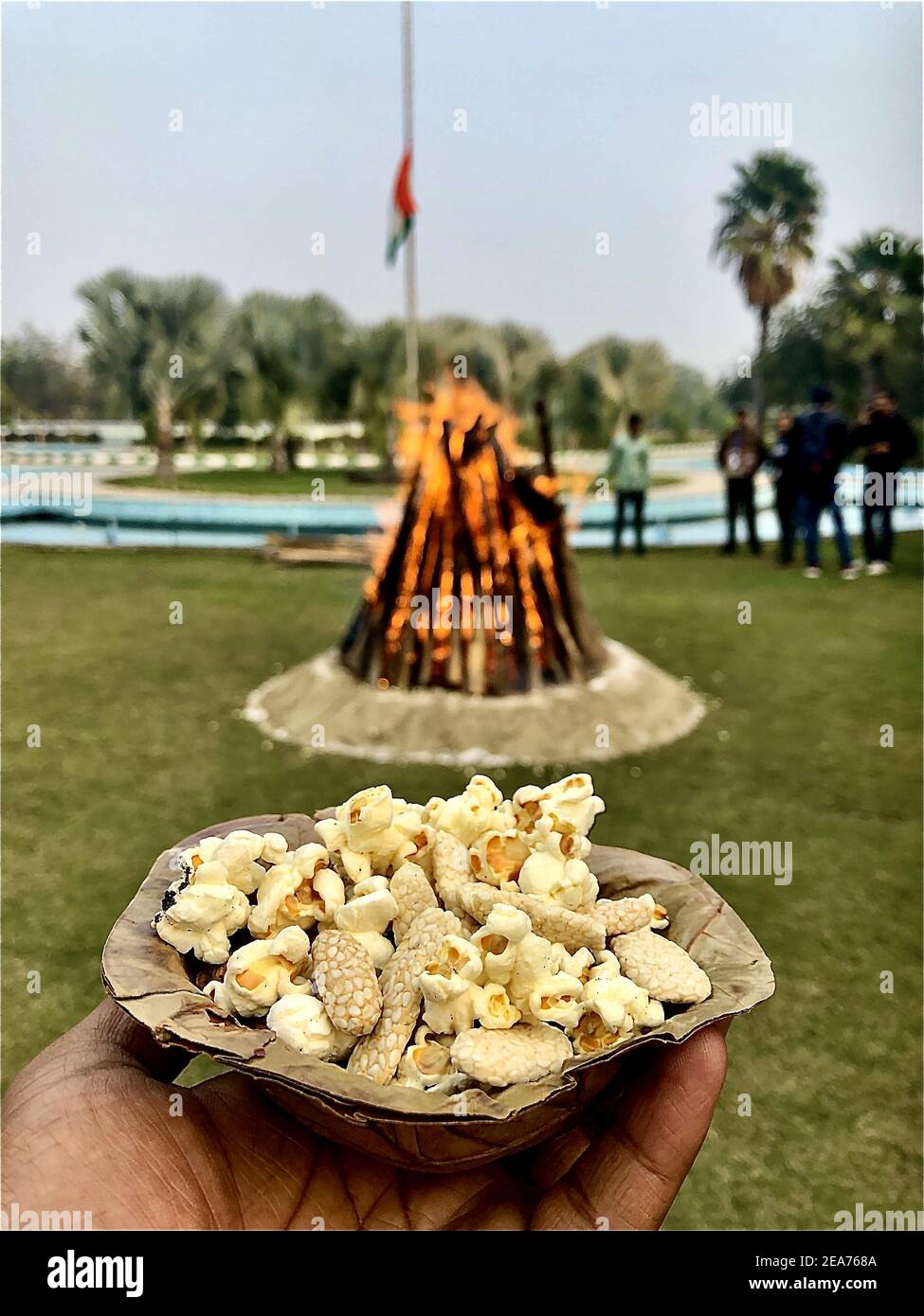 Campfire snacks hi-res stock photography and images - Alamy