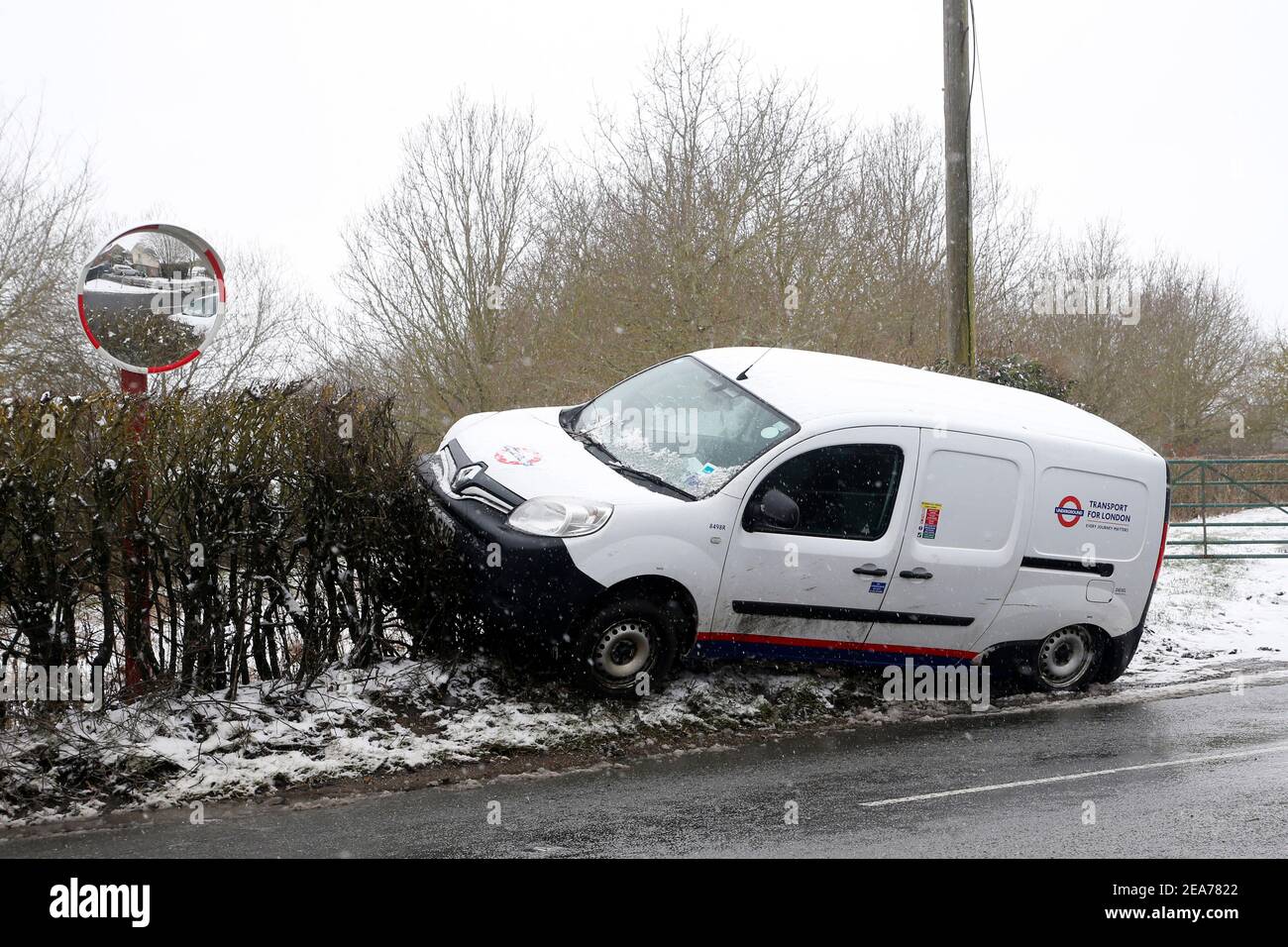 Van crash hi-res stock photography and images - Alamy