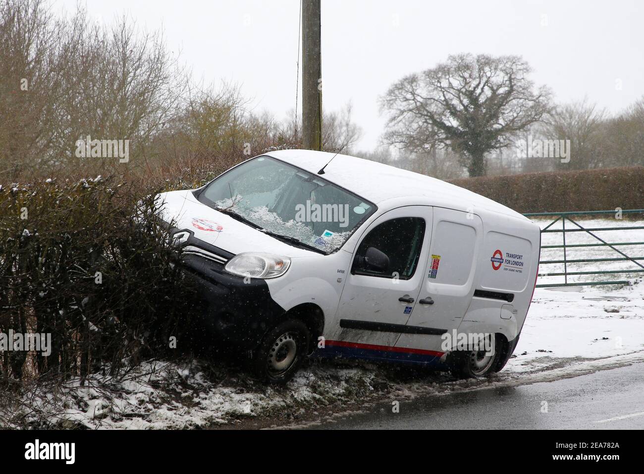Van crash hi-res stock photography and images - Alamy