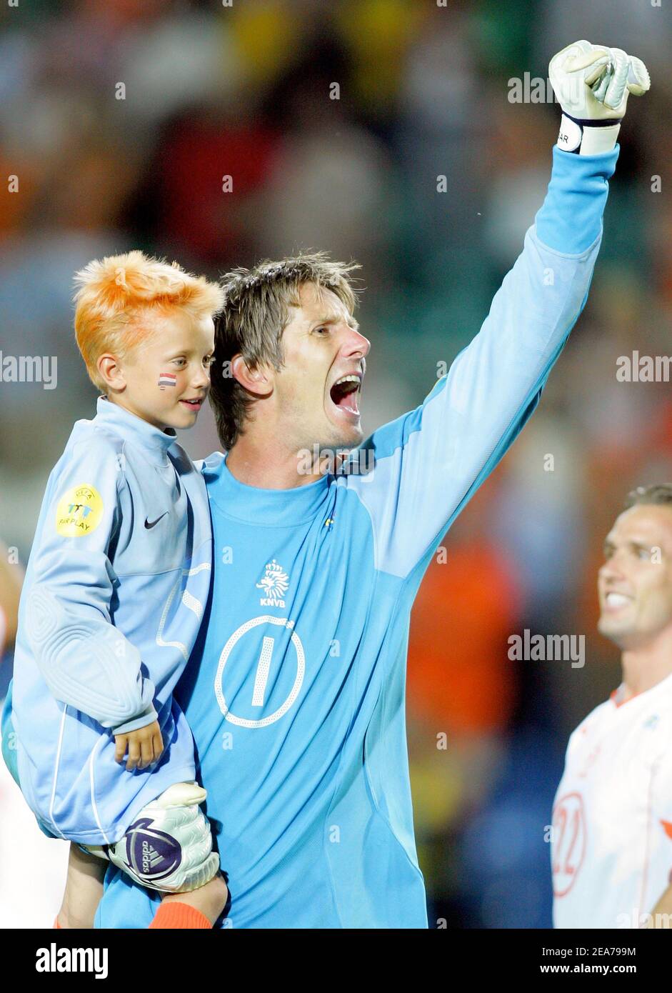 Edwin van der sar 2004 hi-res stock photography and images - Alamy