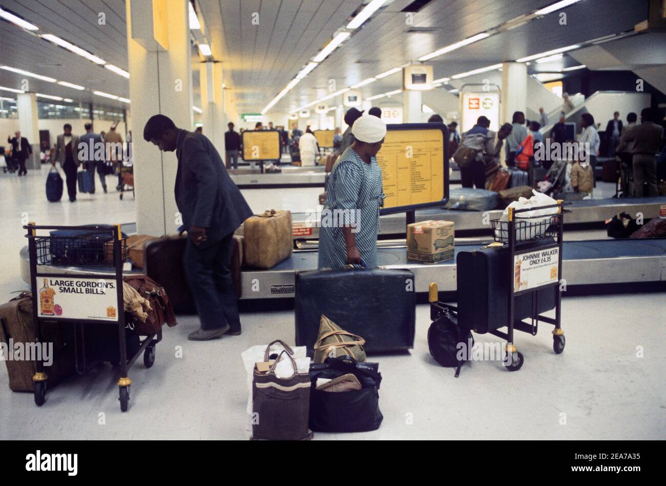 Baggage Hall, Heathrow Airport, 1980s Stock Photo - Alamy