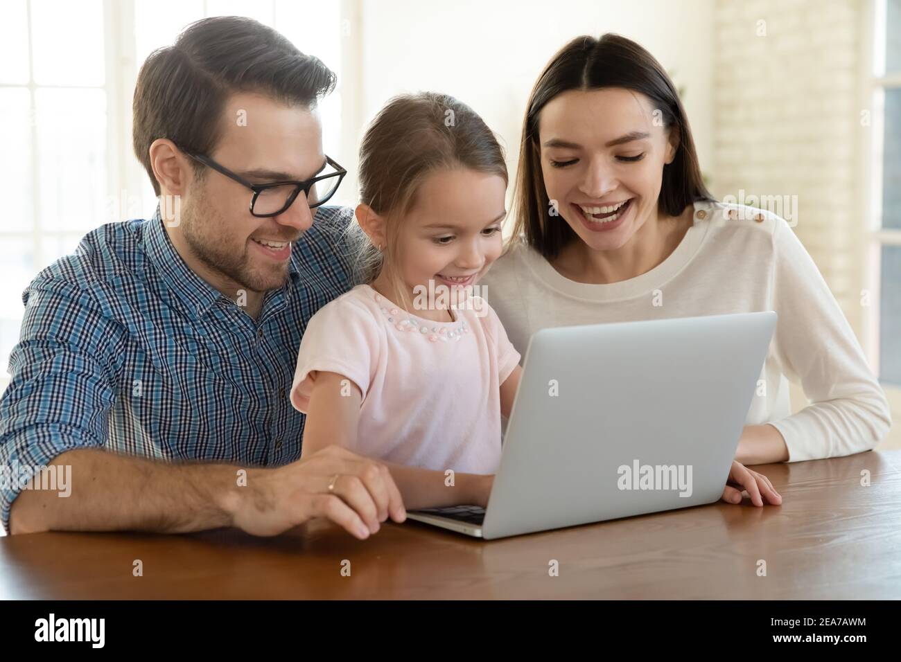 Laughter and computer hi-res stock photography and images - Alamy