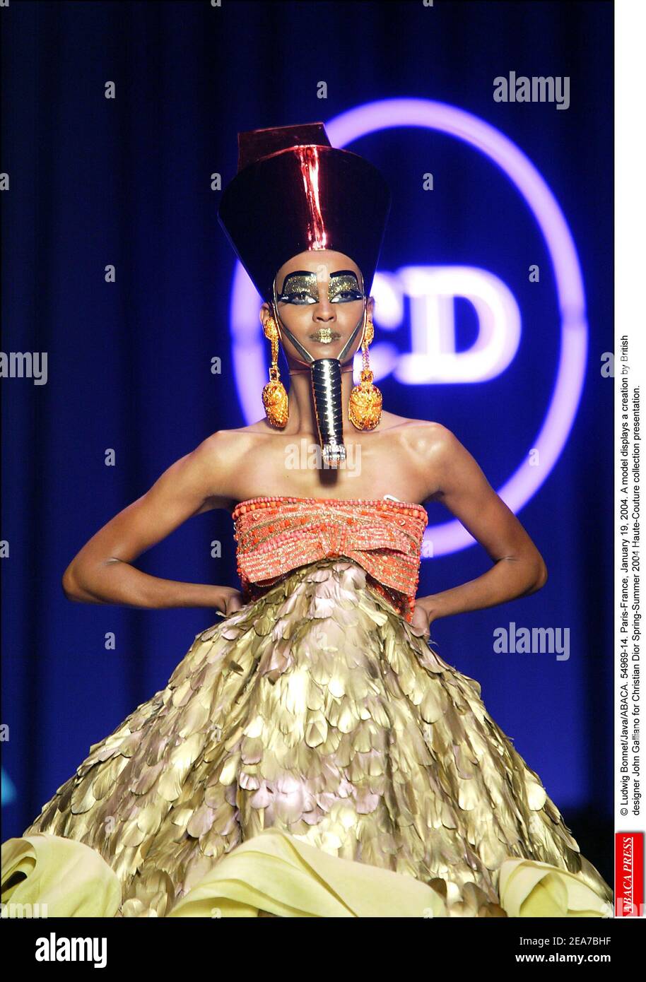 Christian dior spring 2004 hi-res stock photography and images - Alamy