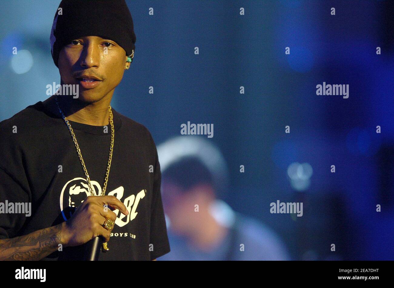 Look rappeur hi-res stock photography and images - Alamy