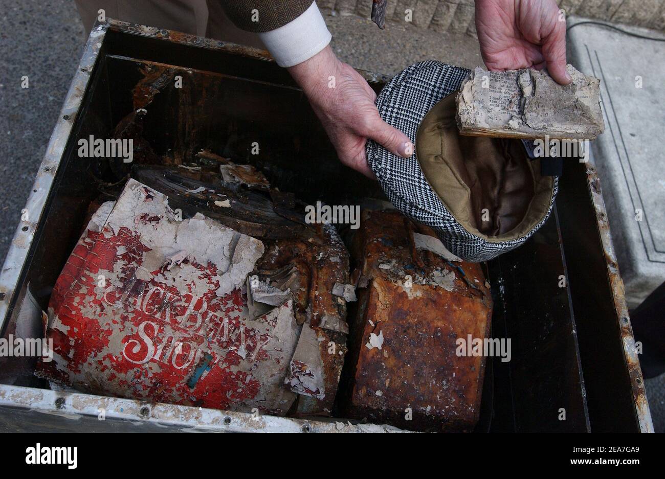 50 year time capsule hi-res stock photography and images - Alamy