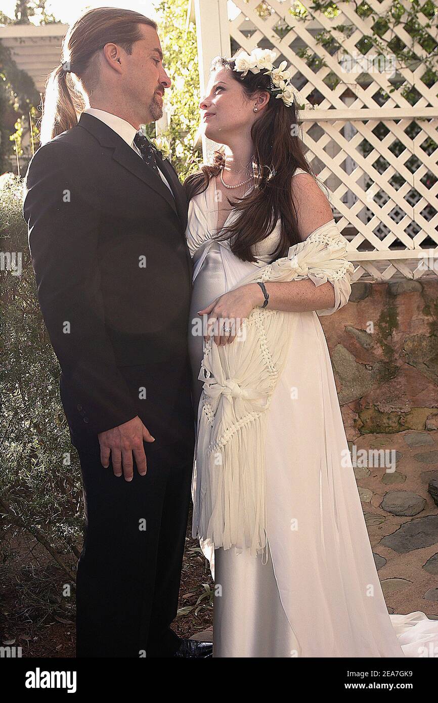 Holly marie combs and david donoho hi-res stock photography and images ...