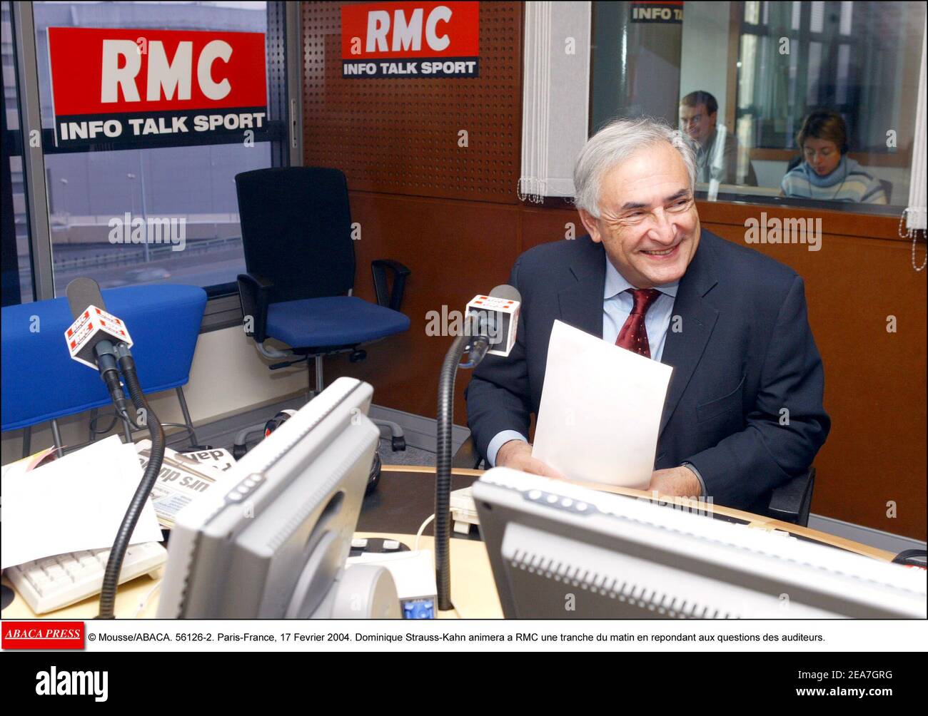 Auditeurs hi-res stock photography and images - Alamy