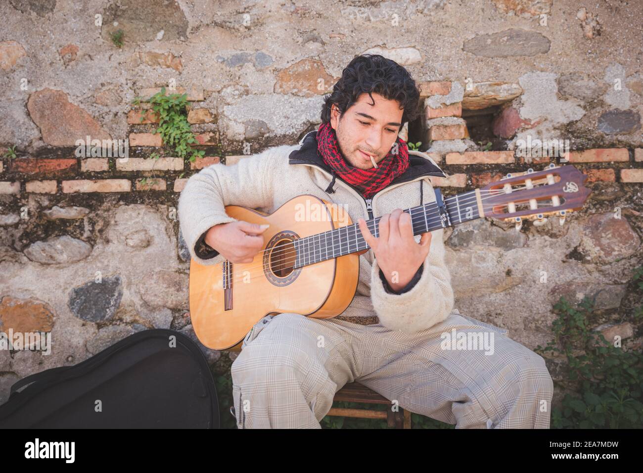 Flamenco guitar hi-res stock photography and images - Alamy