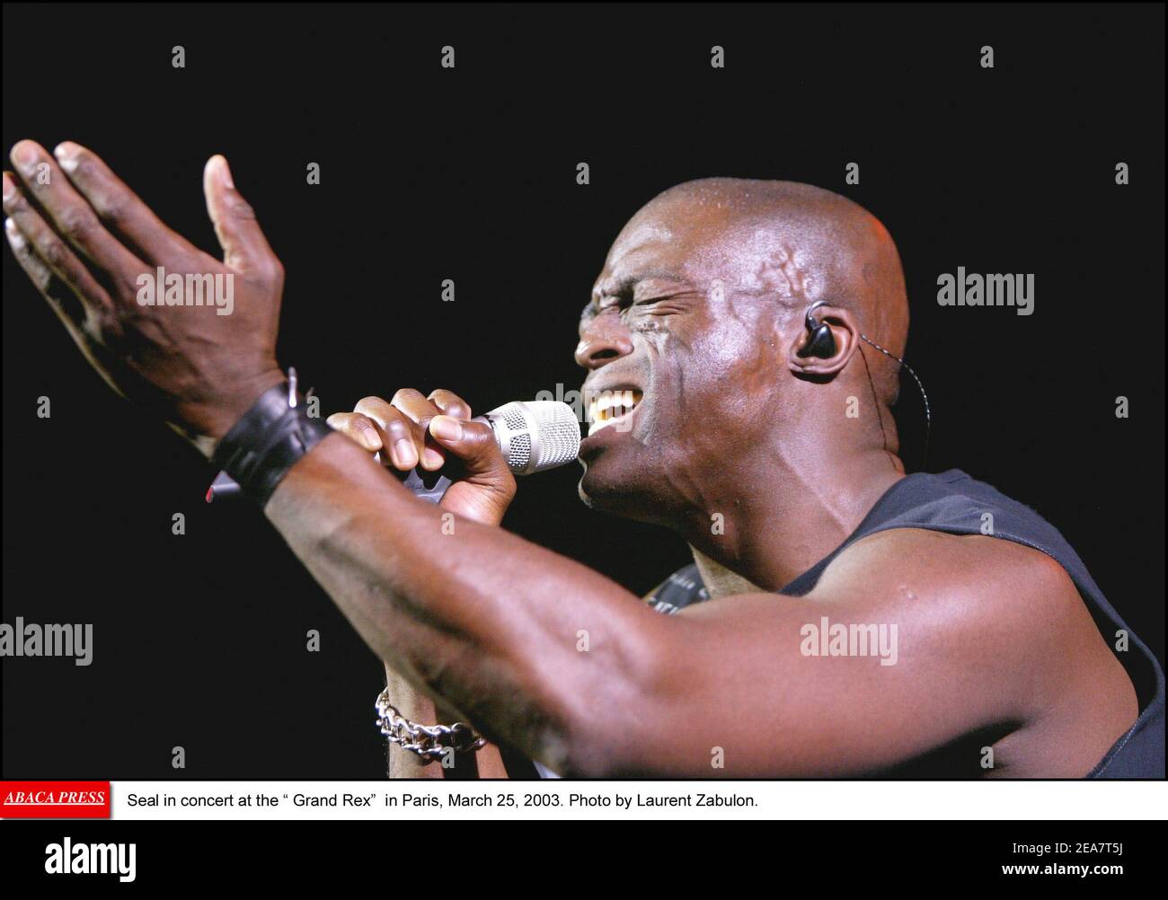 Seal in concert hi-res stock photography and images - Alamy