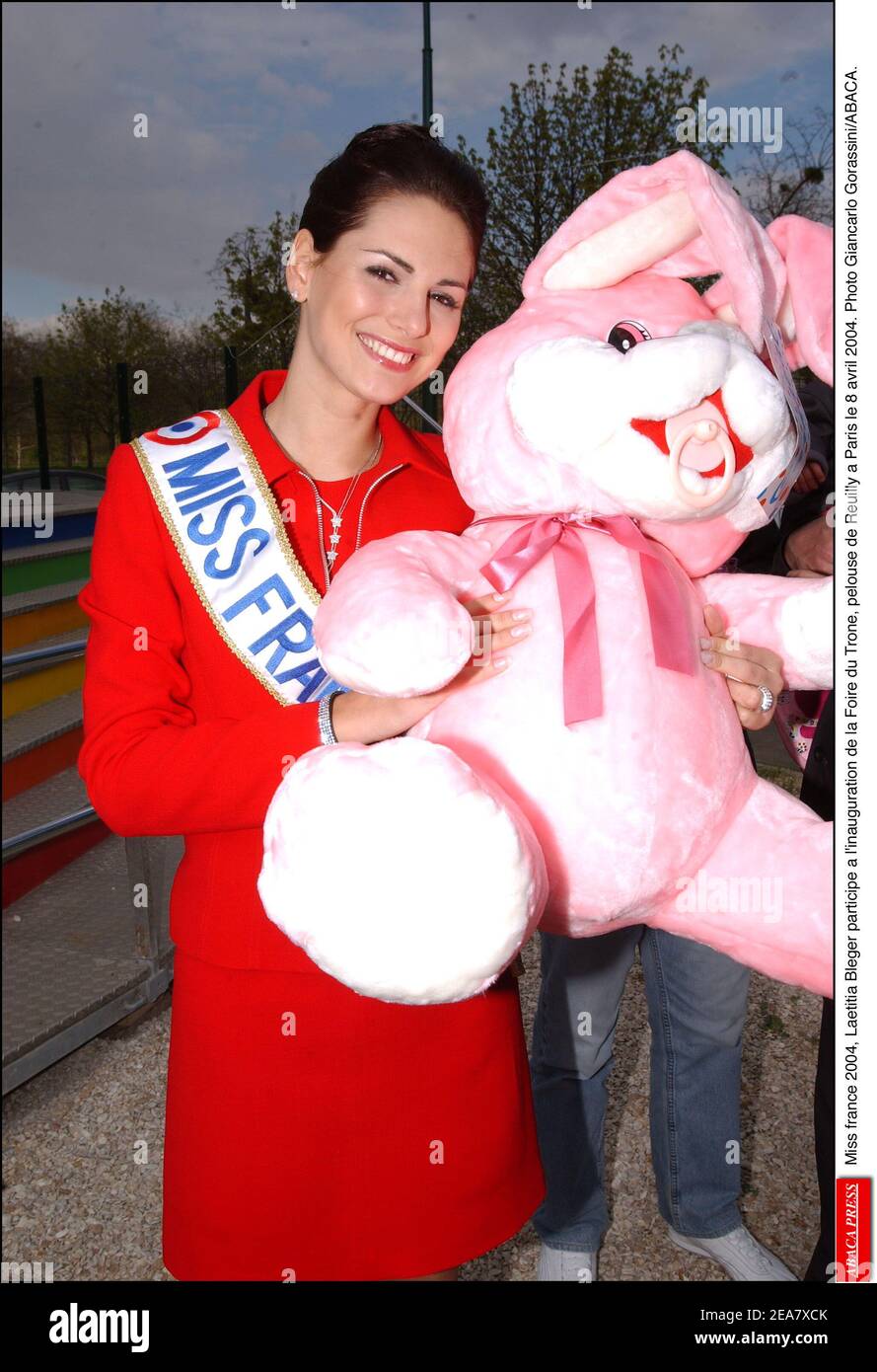Miss france 2004, Laetitia Bleger participe a l'inauguration de la ...