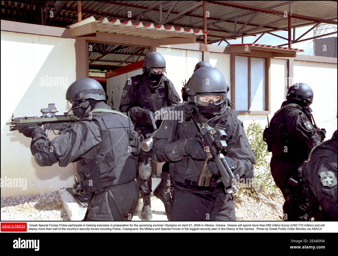 Greek Special Forces Police participate in training exercises in ...