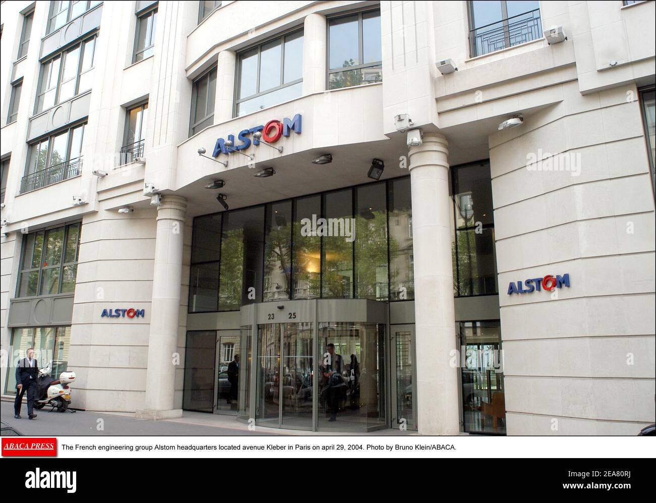 29 april 2004 hi-res stock photography and images - Alamy