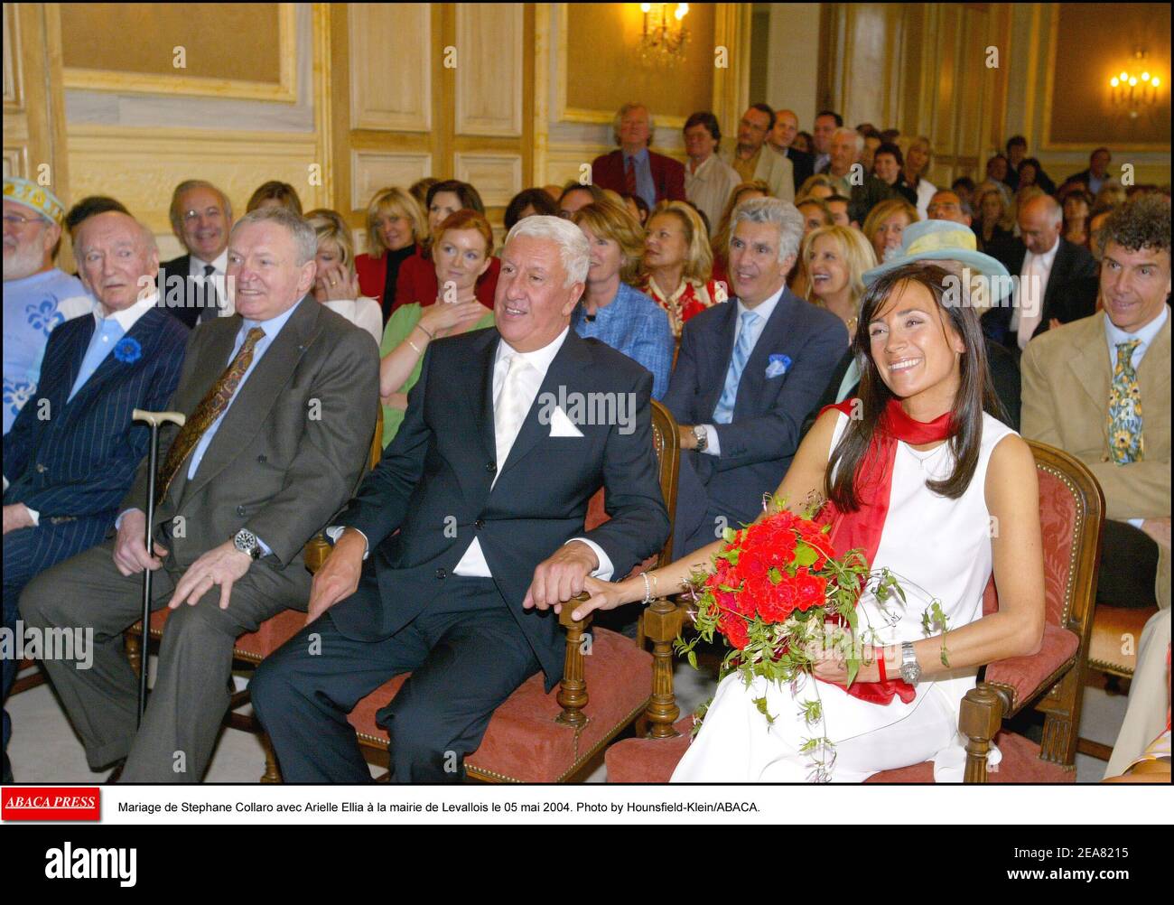 Mariage de Stephane Collaro avec Arielle Ellia ˆ la mairie de Levallois ...
