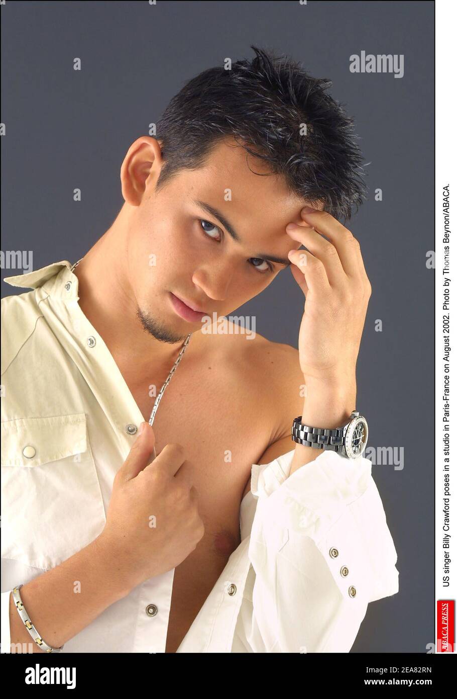US singer Billy Crawford poses in a studio in Paris-France on August 2002. Photo by Thomas ...