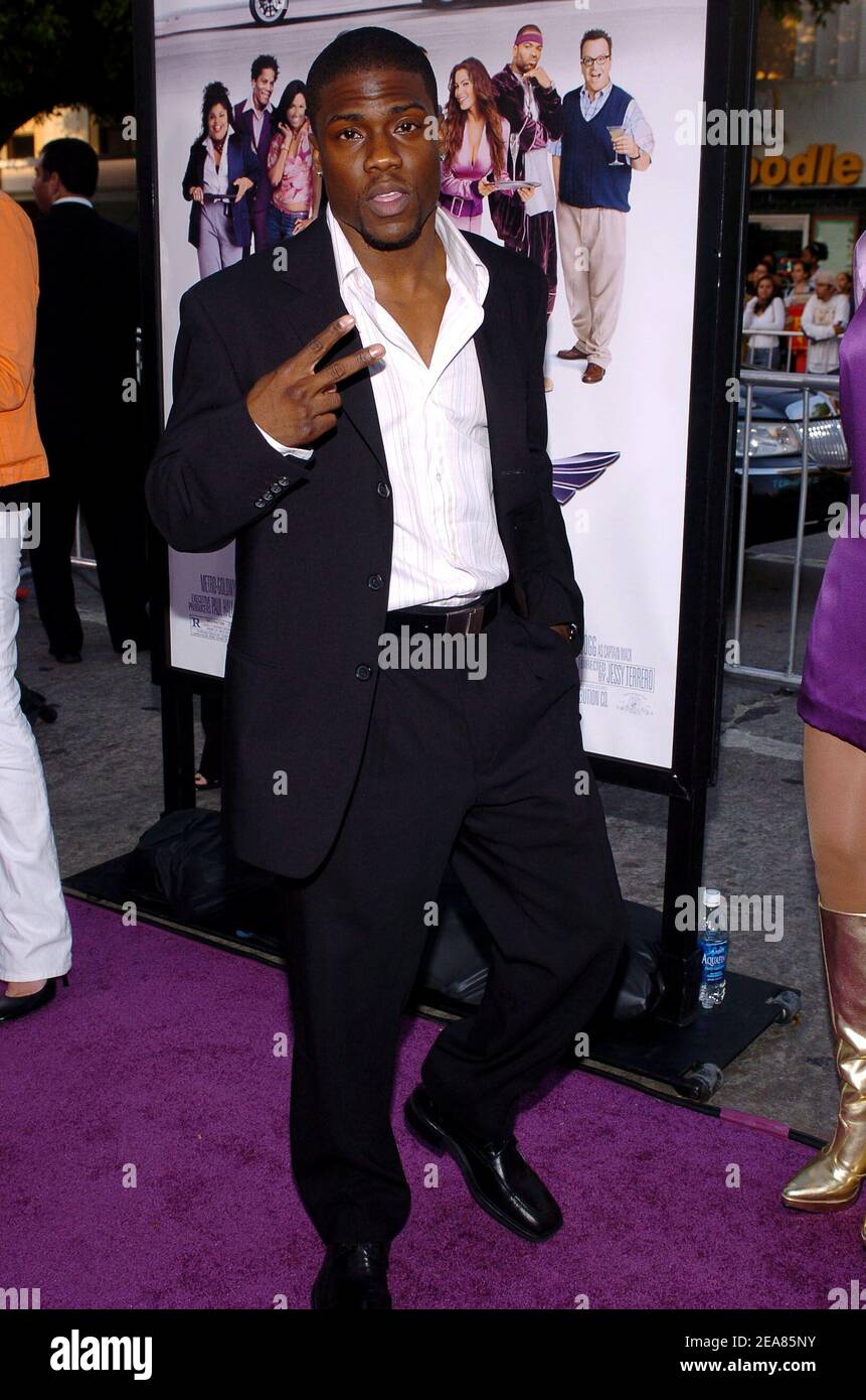 Kevin Hart arrives on the purple carpet at the Soul Plane premiere held ...