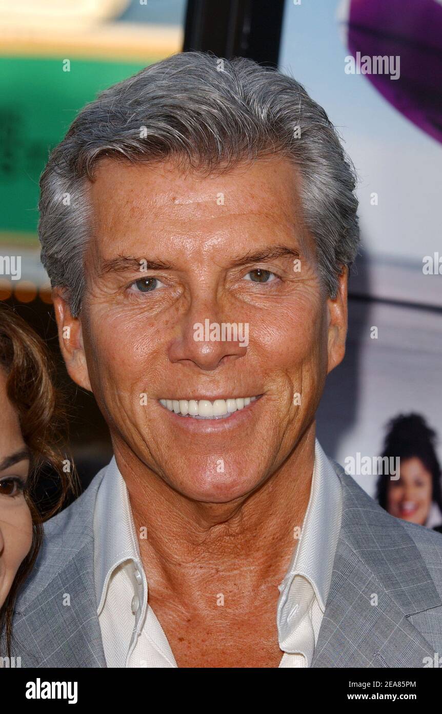 Michael Buffer arrives on the purple carpet at the Soul Plane premiere ...