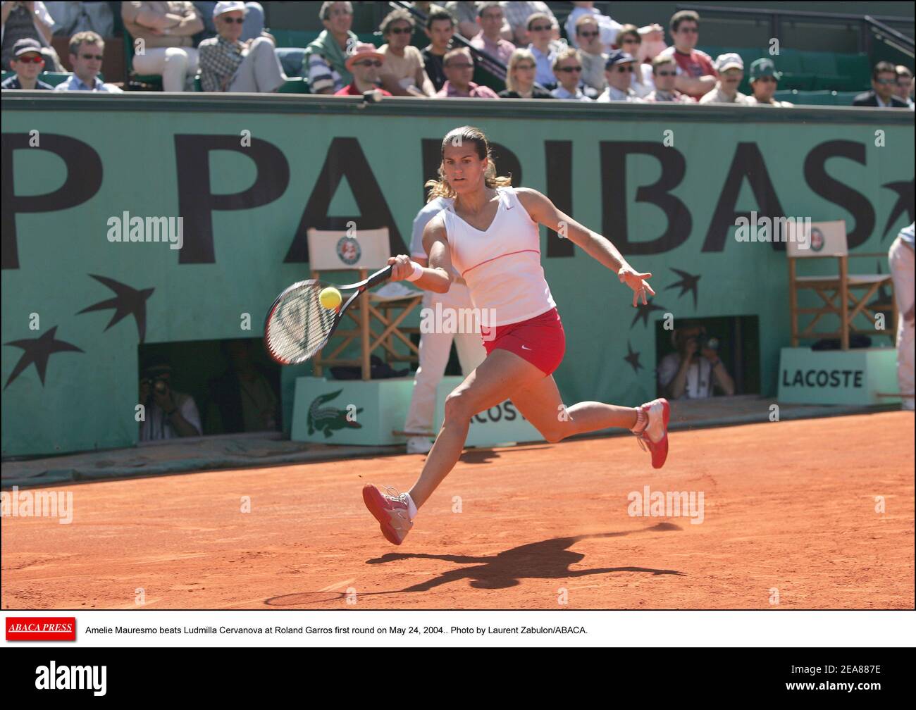 Amelie Mauresmo beats Ludmilla Cervanova at Roland Garros first round ...
