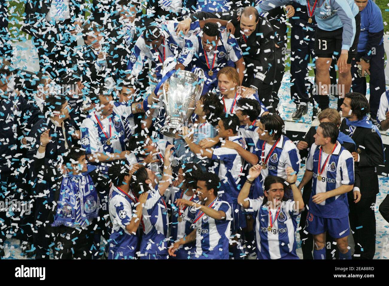 2004 uefa champions league final hi-res stock photography and images ...