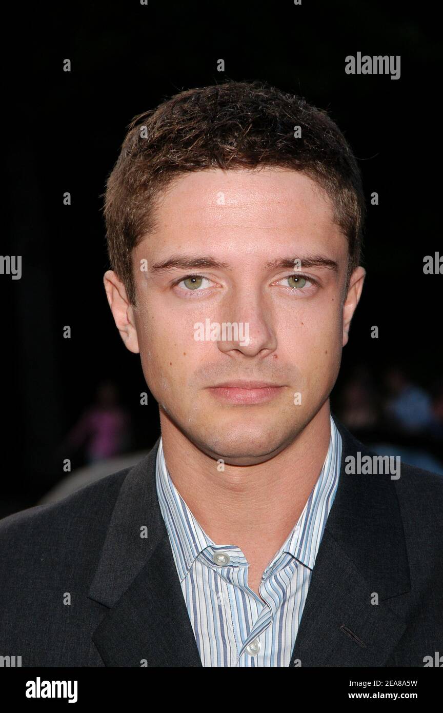 Actor Topher Grace arrives at the Tavern on the Green for the Annual ...