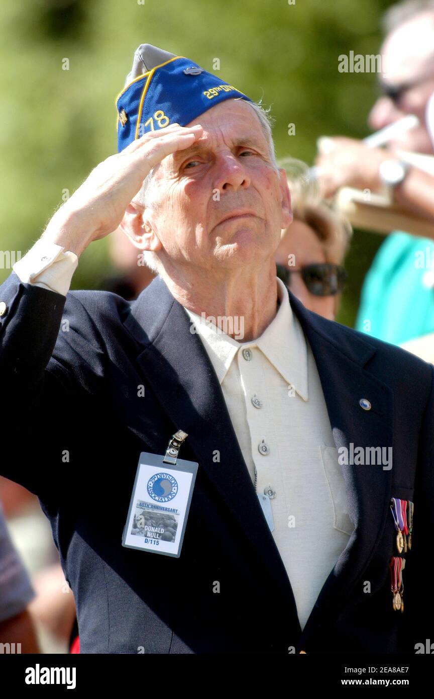 D-Day veterans of the 29th Infantry Division and their families visit ...