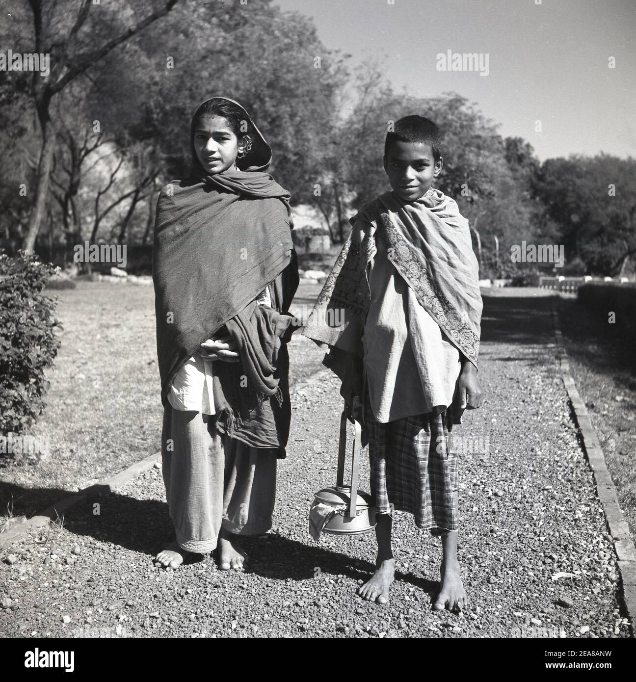 India children 1950's hi-res stock photography and images - Alamy